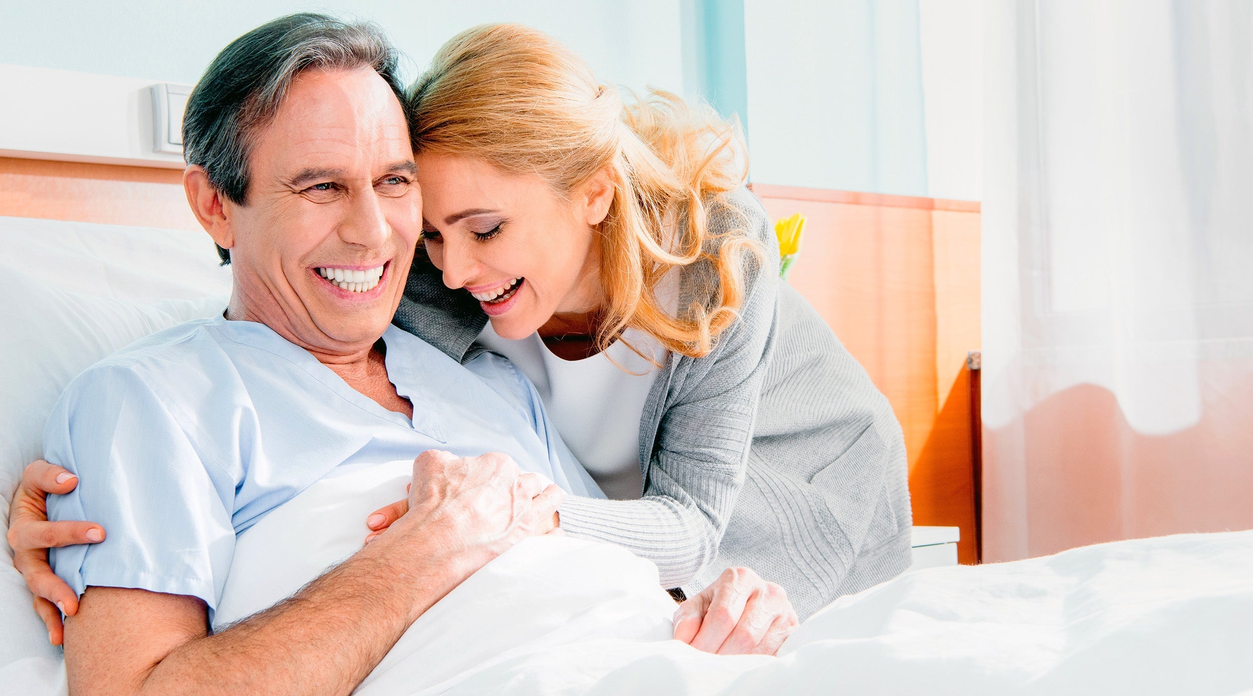 Cuidados básicos para un paciente en cama – Depend